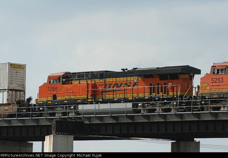 BNSF 7284
